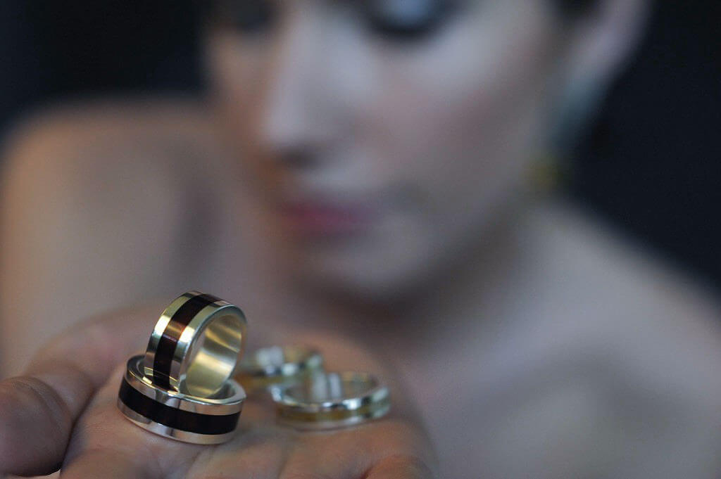 WEDDING RINGS AVALON No. 3 STRAIGHT - AMBEREMOTION